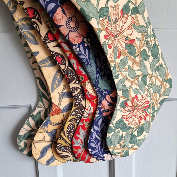 William Morris Christmas Stocking - Honeysuckle – Phillips & Cheers